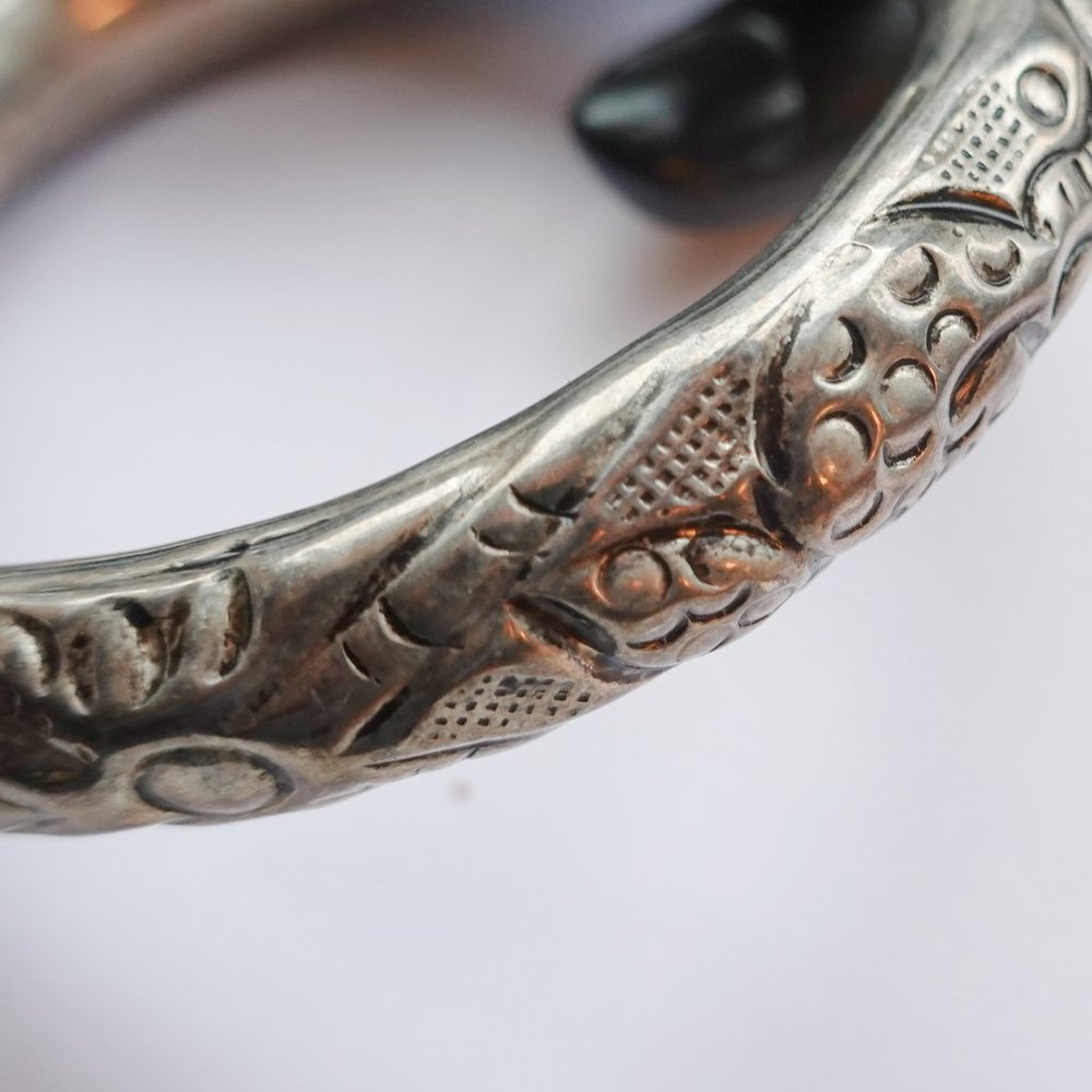 Antique Chinese Wedding Silver Rattle Bangle Bracelet - Gem